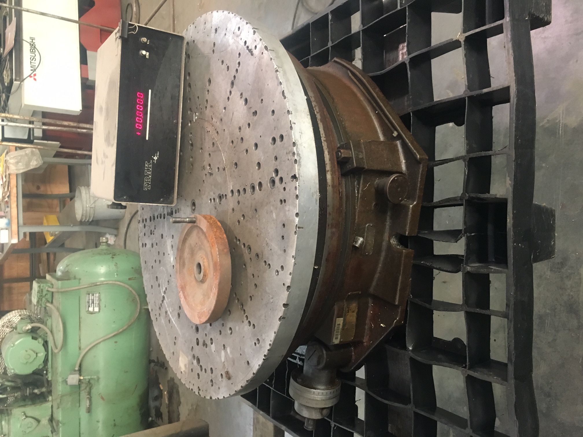 Rotary Table: R-25 with trak DRO - RR 411 Troyke R-25 Rotary Table with ...